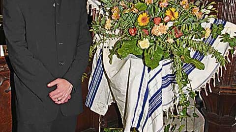Fond farewells for Father David Standen | thepost.uk.com