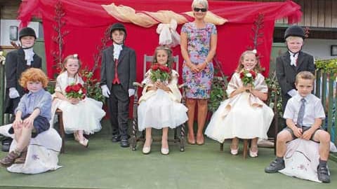 Queen meets queen at fete — and Amy has a close shave! | thepost.uk.com