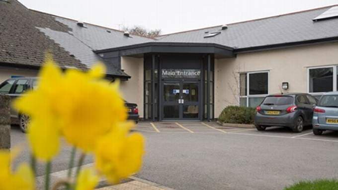 Stratton Hospital gifted digital X-ray | thepost.uk.com