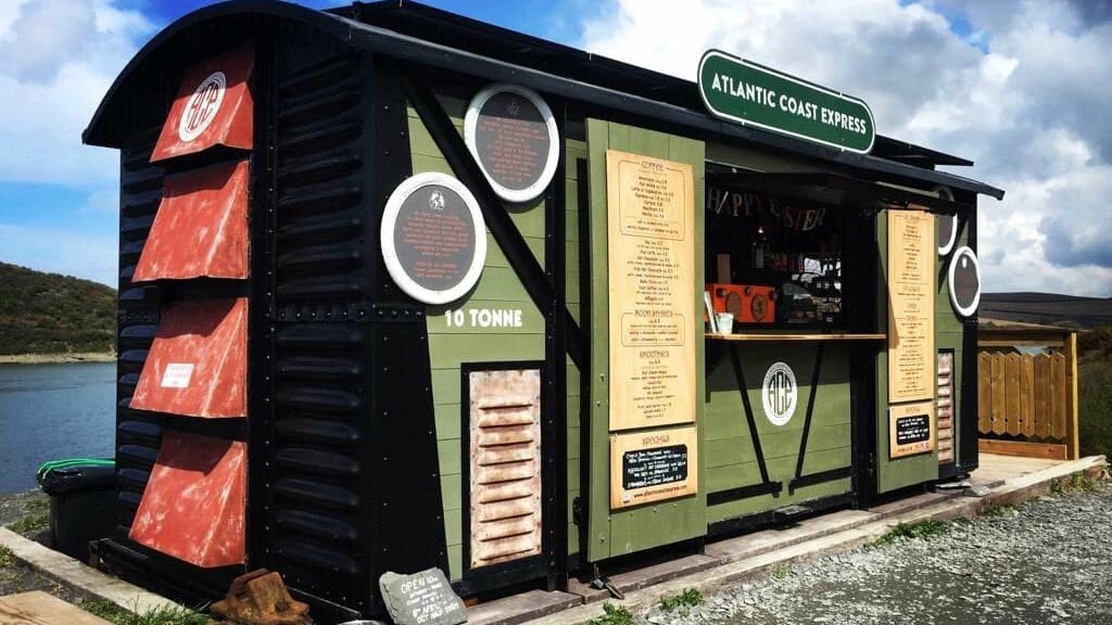 Cornish train carriage turned cafe for sale is "once in a lifetime ...