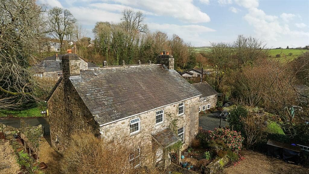 Polyphant period farmhouse for sale sits in "beautiful" gardens ...