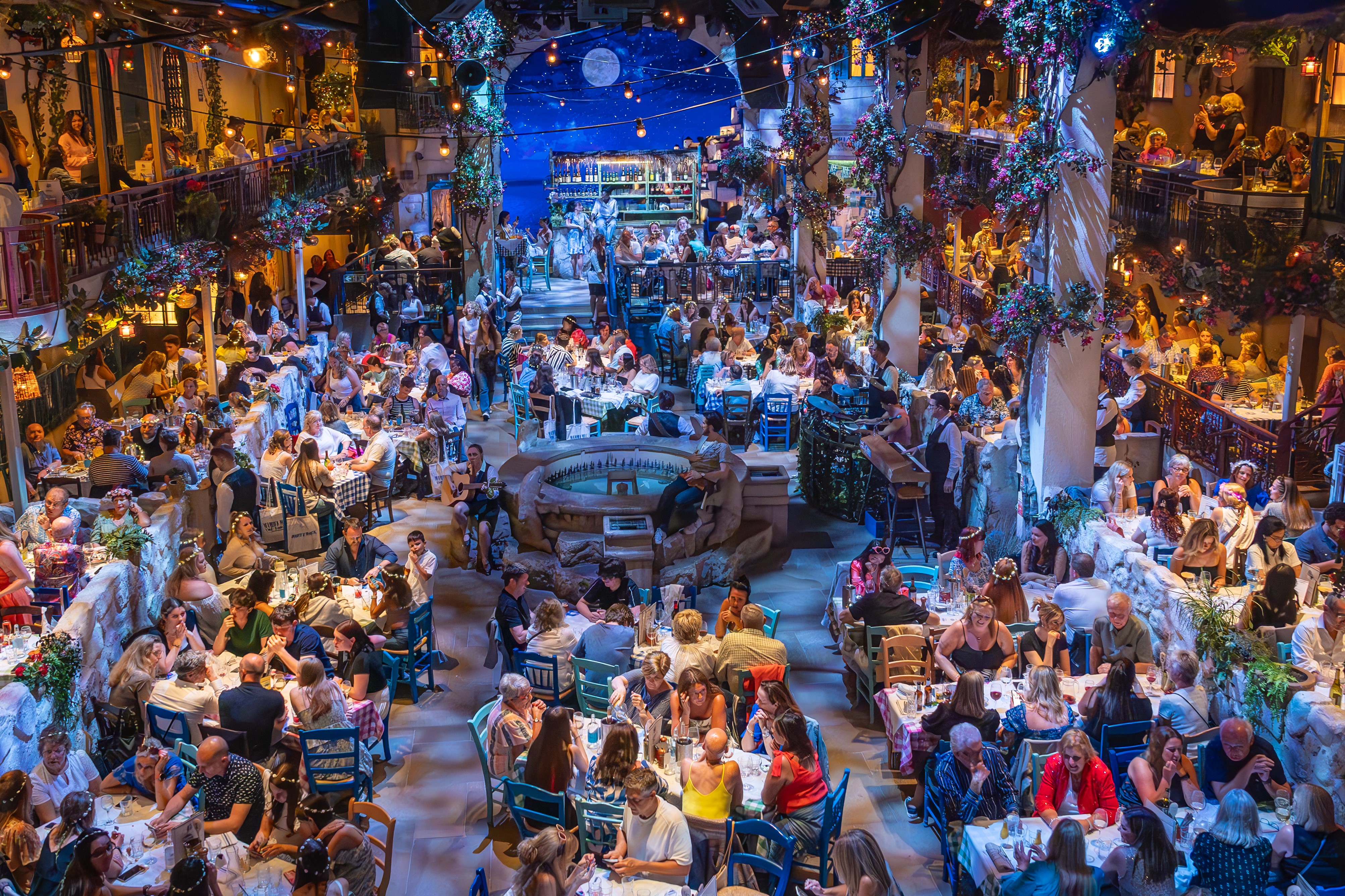 An unforgettable night of fun and food at Mamma Mia! The Party ...