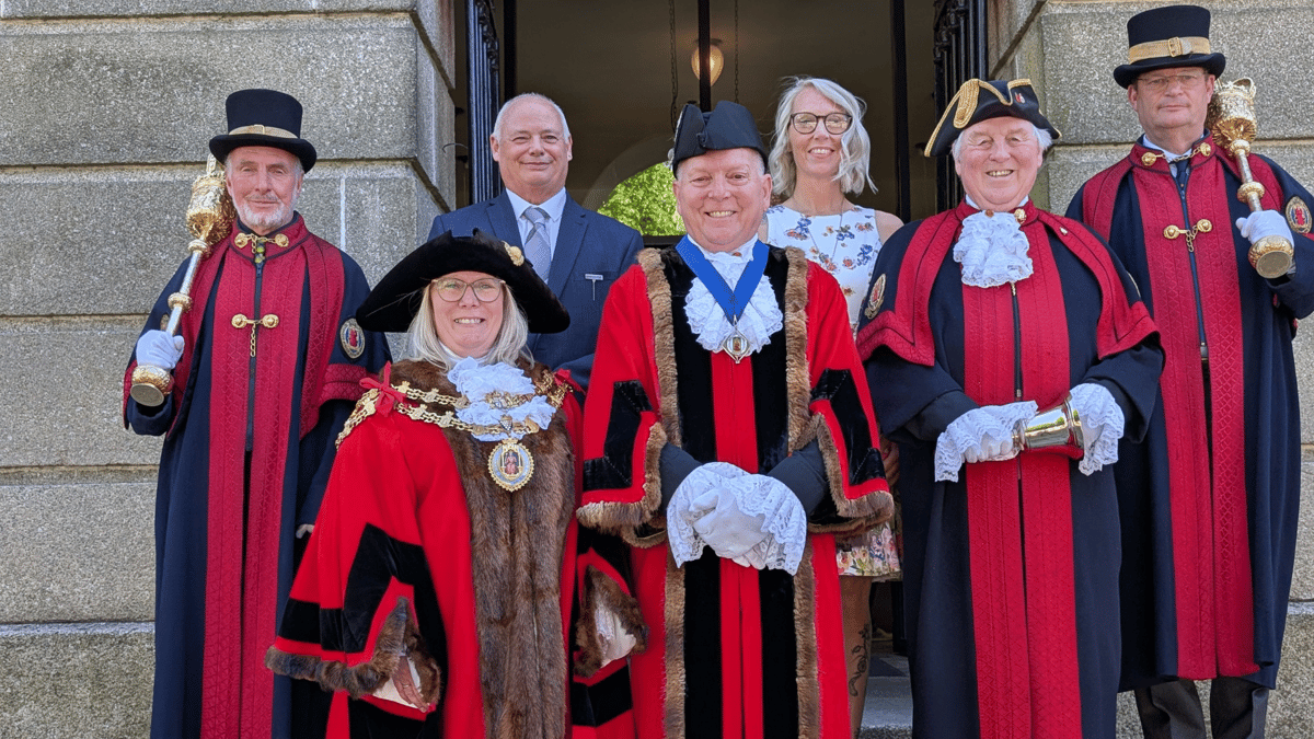 Bodmin mayor ceremony celebrates community figures and volunteers ...