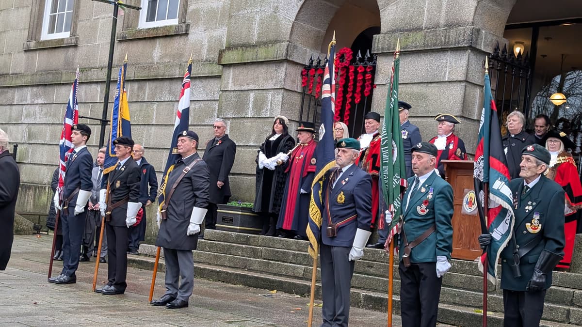 Bodmin's military history shines as community remembers the fallen ...
